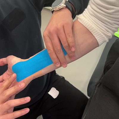 How to use carpal tunnel tape to treat carpal tunnel syndrome - AUPCON ...